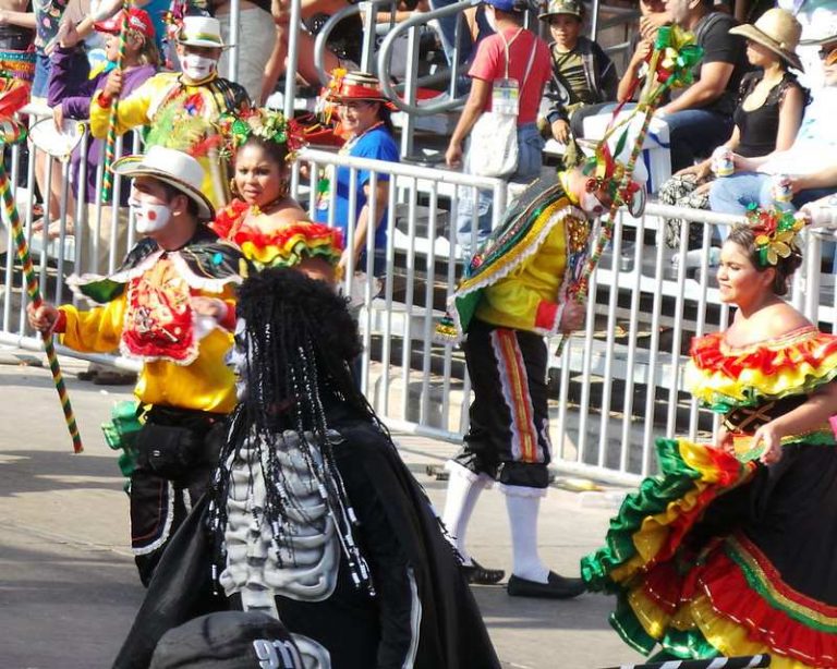 Places to experience an amazing carnival in Latin America🎊 | Howlanders